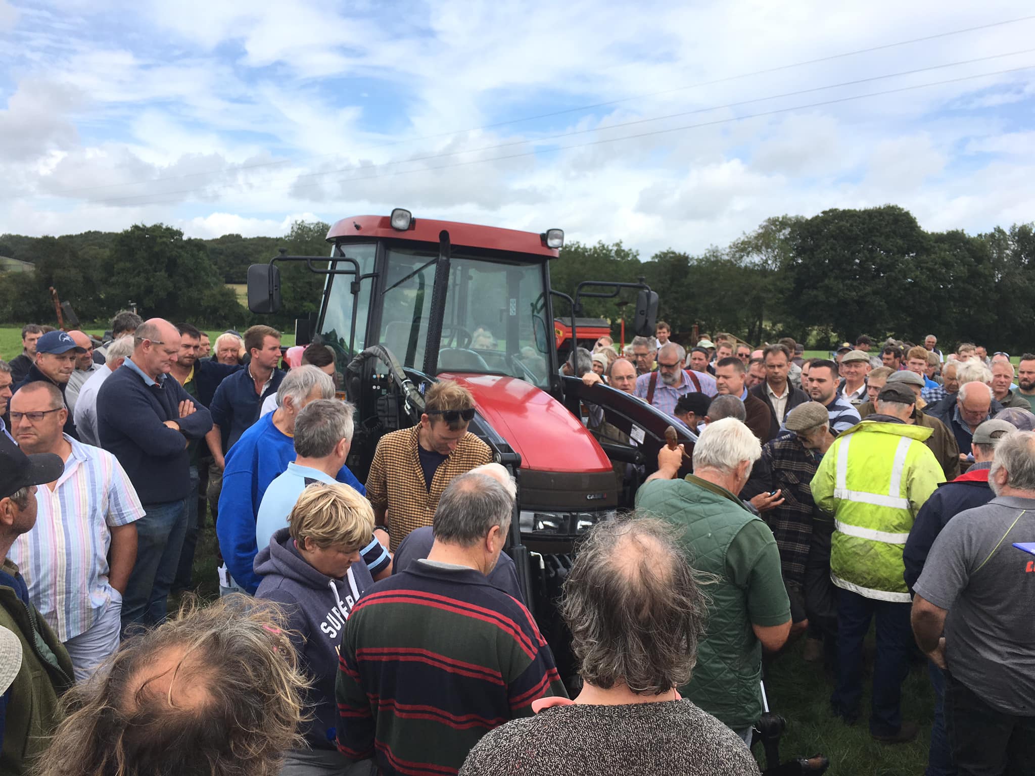 On Farm & Collective Machinery Auctions